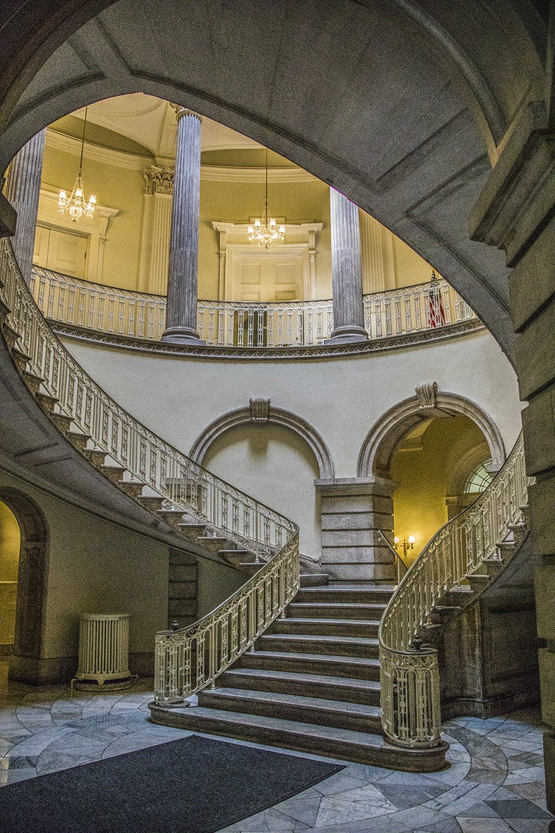 Keystone-Cantilevered Staircase, New York City Hall